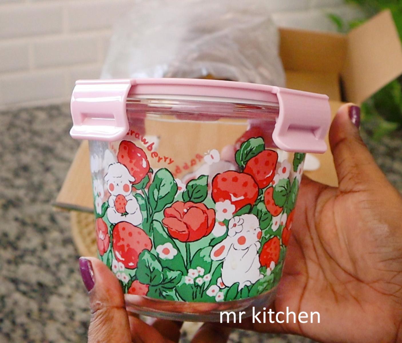 two-piece kitchen tableware set