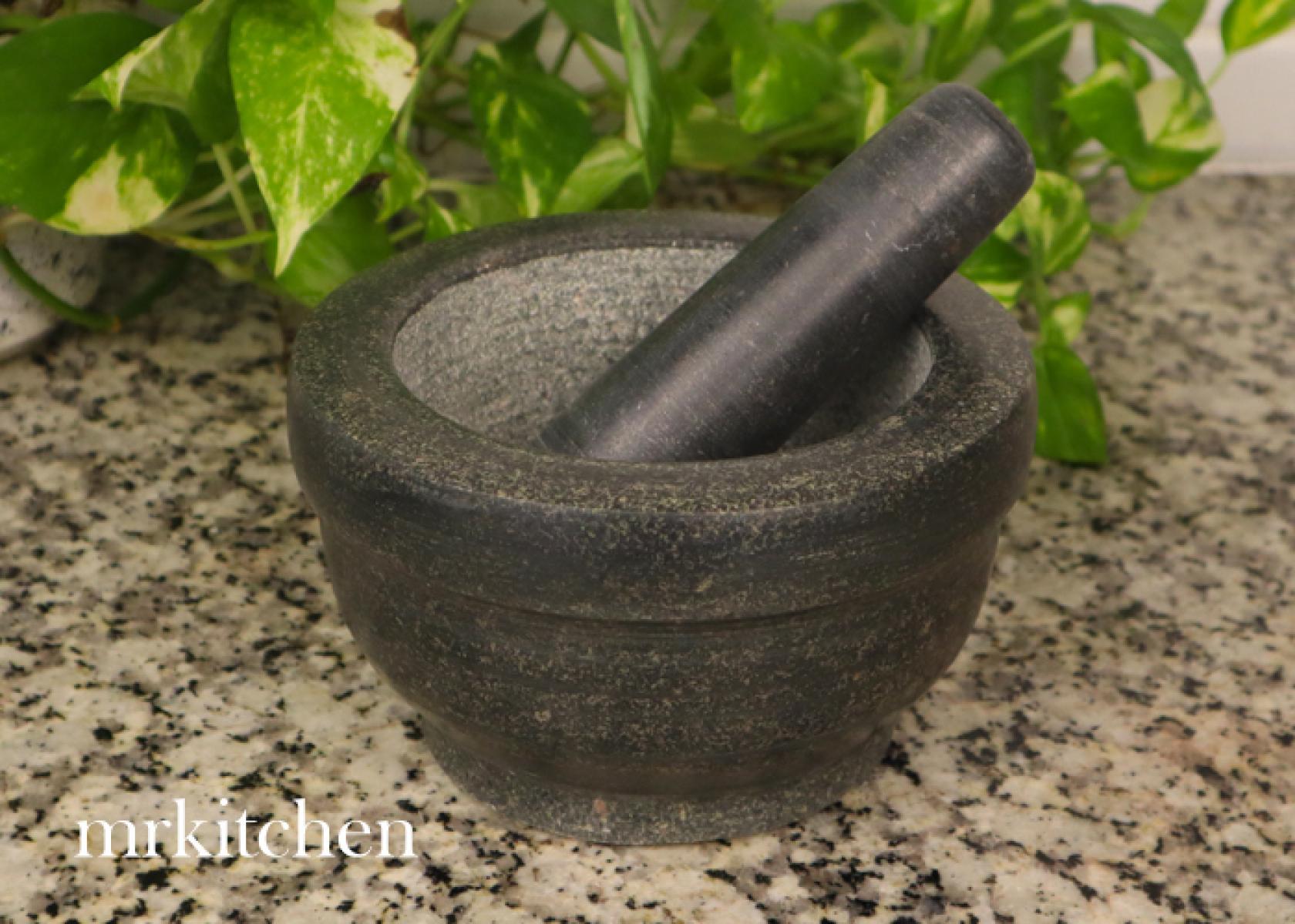 Polished Natural Stone mortar with pestle